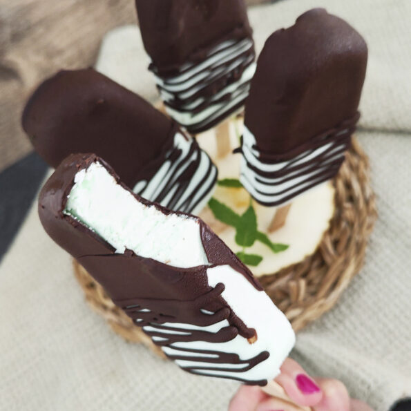 Keto Gelato menta e cioccolato in stecco | ketoalessia.com